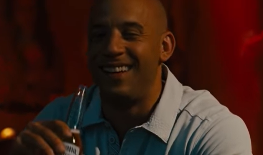 Placement de produit: quand le cinéma devient un terrain de jeu marketing - Luc Dupont